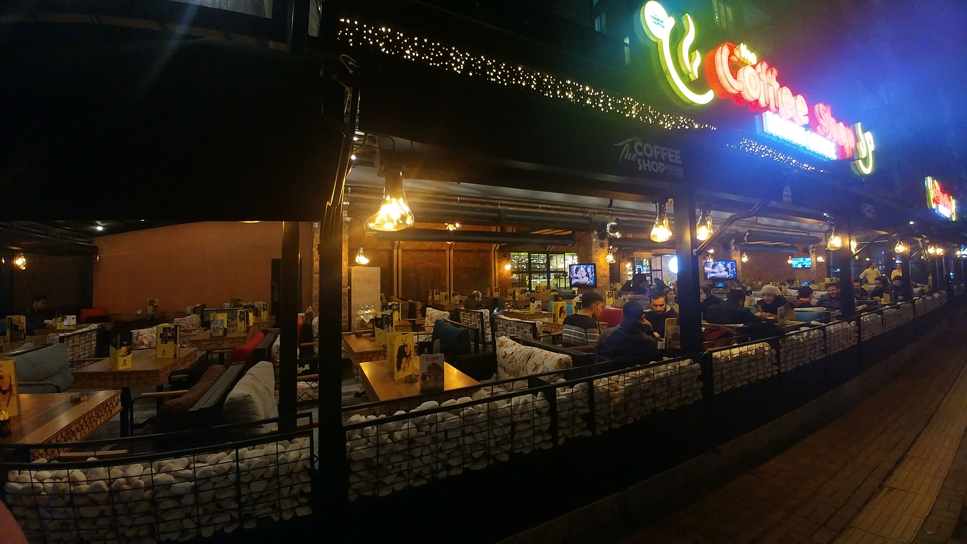 TT Coffee Shop – Bursa Cafe